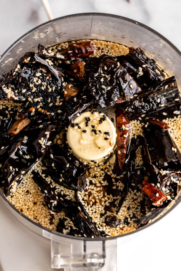 Best Salsa Macha Recipe - Cooking with Cocktail Rings