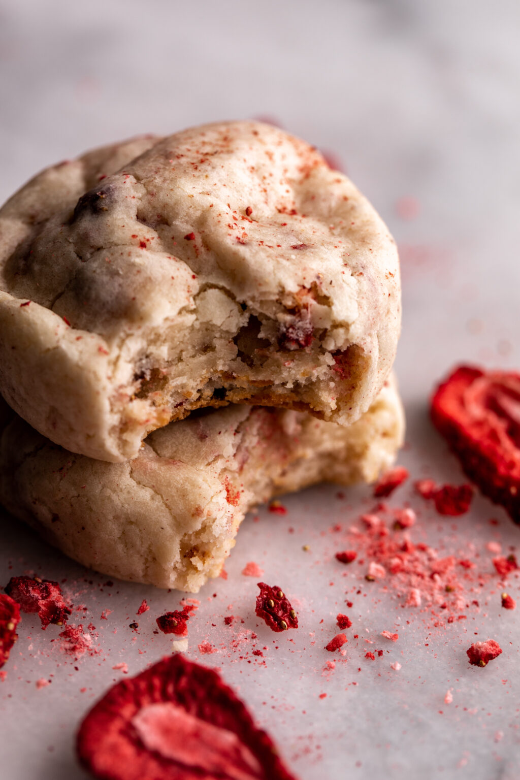 Strawberries and Cream Cheese Cookies - Cooking with Cocktail Rings