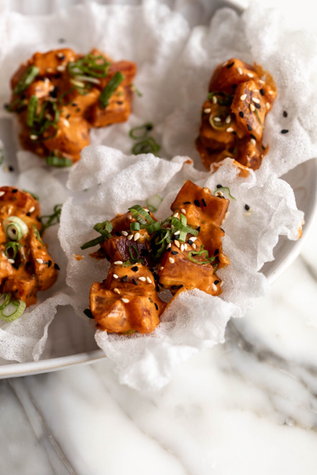 Rice Chips with Garlic Gochujang Tuna