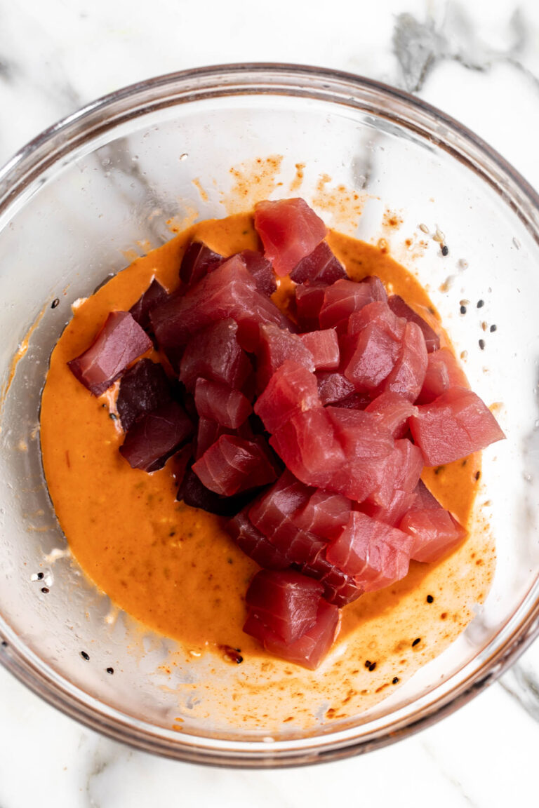 Rice Chips with Garlic Gochujang Tuna