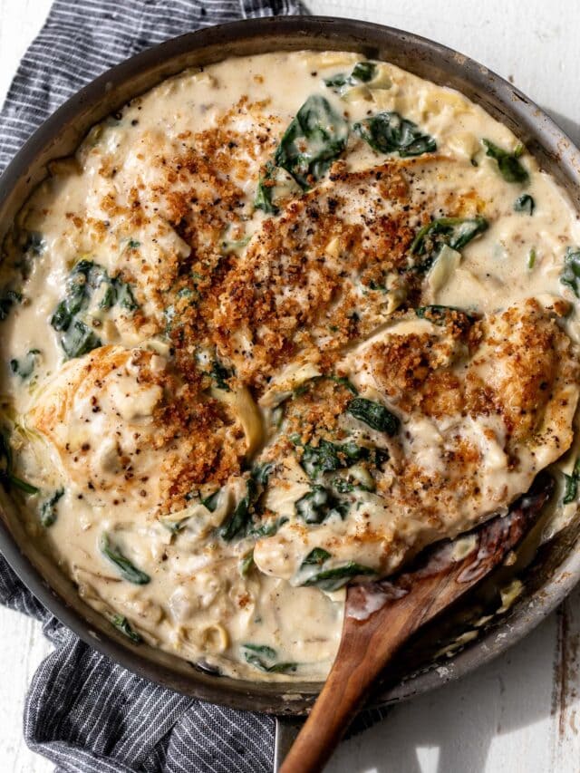 SPINACH ARTICHOKE CHICKEN - Cooking with Cocktail Rings